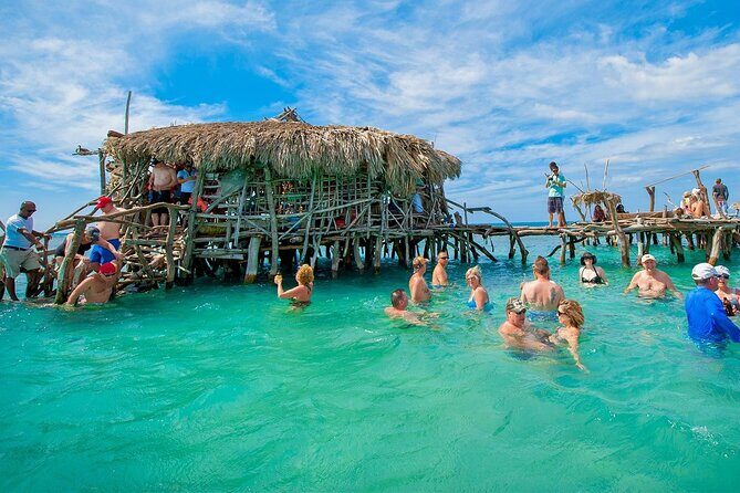 Appleton Rum Tour and Floyds Pelican Bar from Montego Bay Hotels and Villas