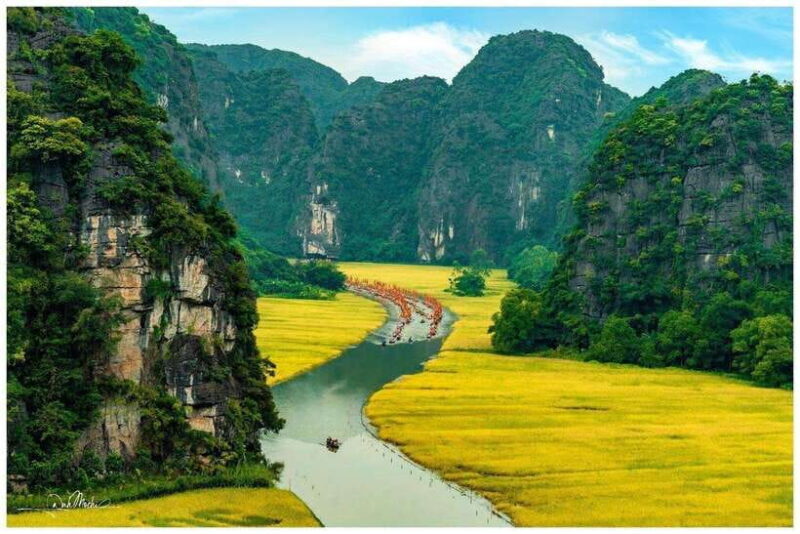 From Hanoi: Quang Phu Cau Incense Village & Ninh Binh Tour