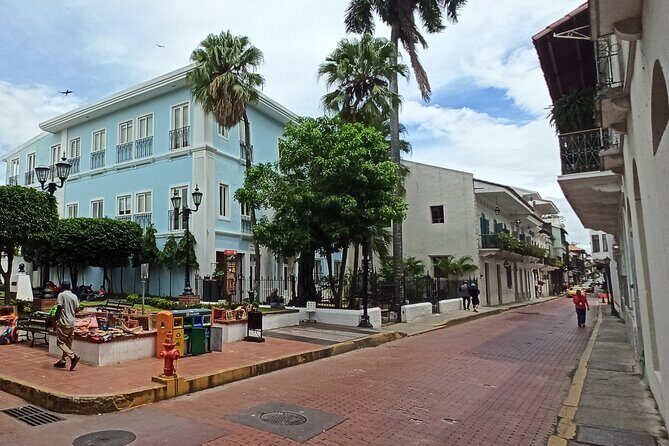 Panama City Tour: Culture, History and Local Flavors